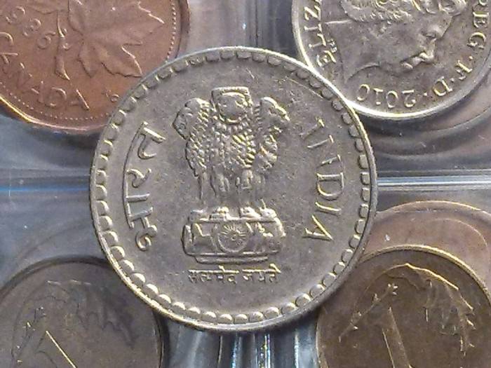 India 5 rupees 2000 "°" - Noida (1594) | 22003127